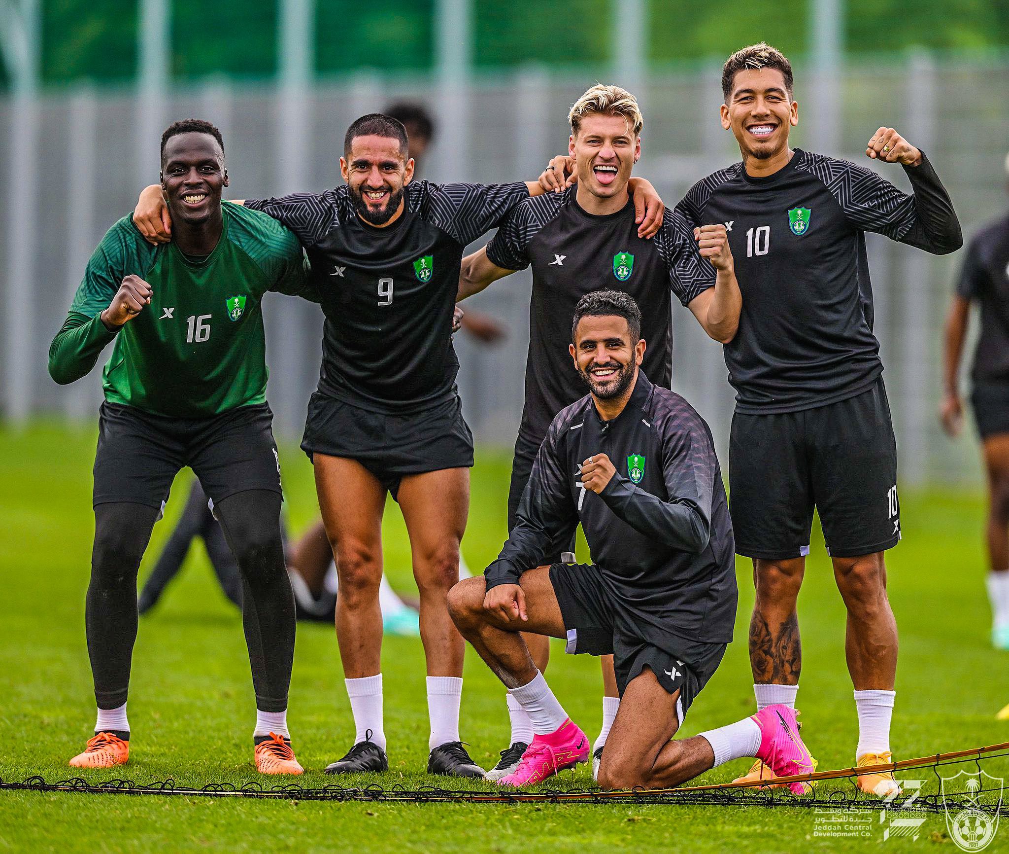 Riyad Mahrez se une al Al Ahli para la temporada 2023/2024 - Tribunero.com